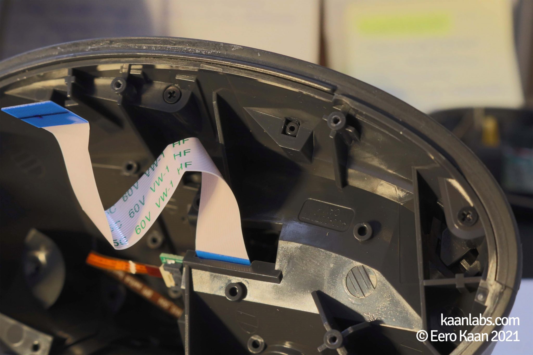 Logitech MX Vertical: Replace faulty Switches - kaanlabs